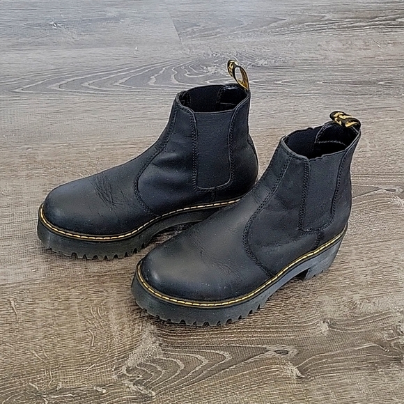 Dr. Martens | Shoes | Doc Marten Chelsea Boots | Poshmark